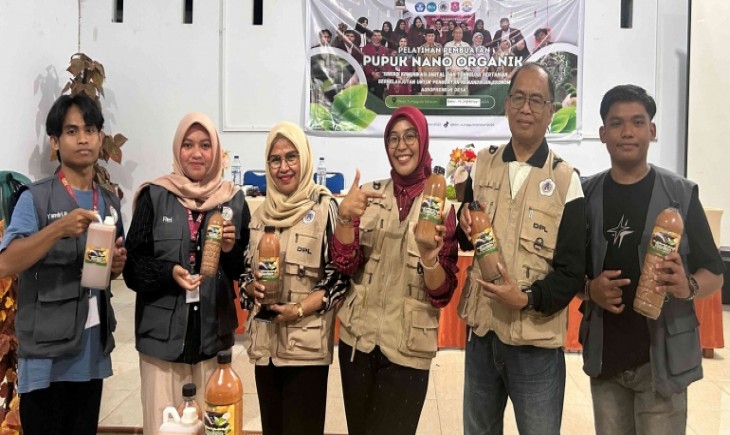 Pupuk Nano Buatan Mahasiswa UNG Jadi Peluang Usaha Baru di Tunggulo Selatan